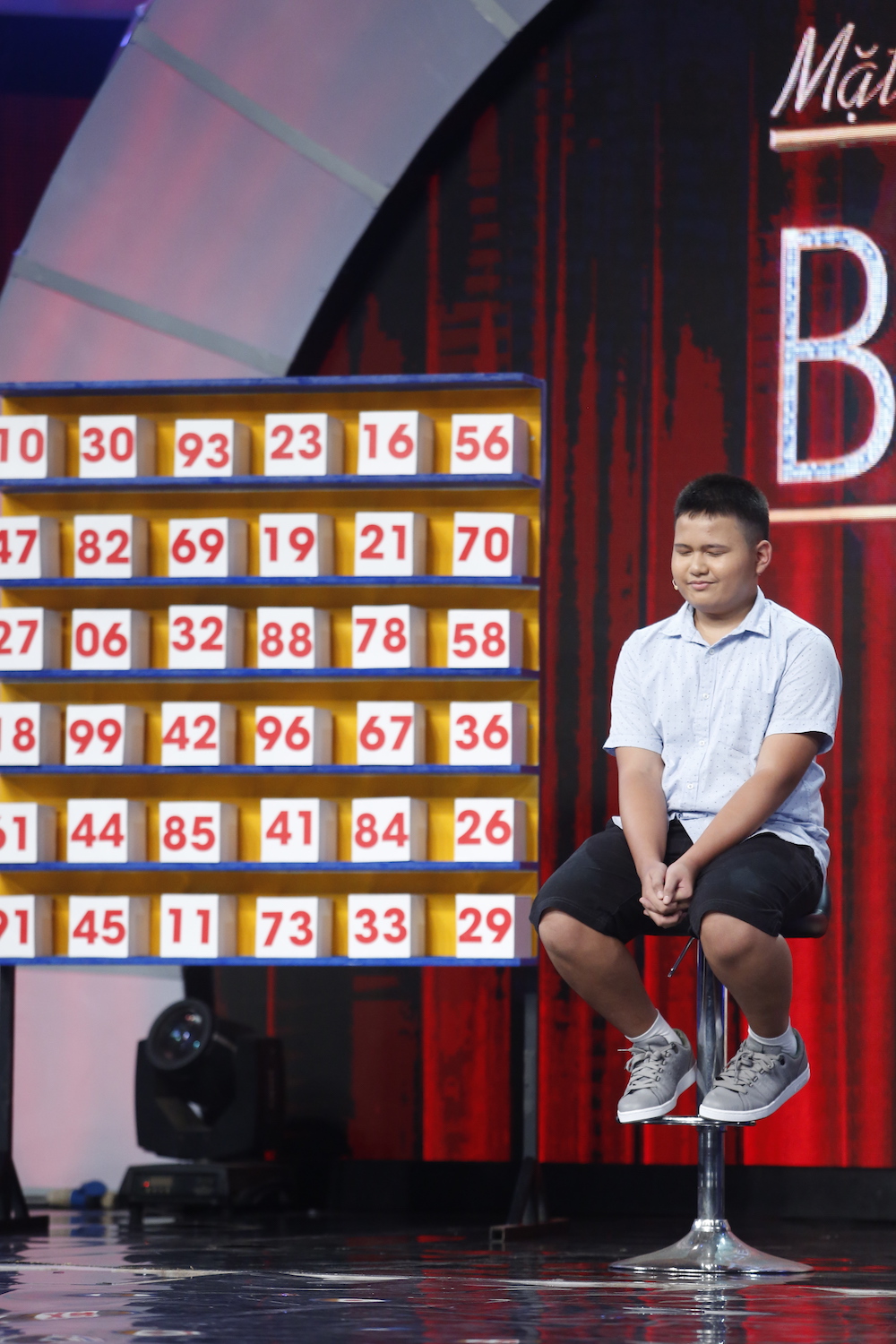 Mặt trời bé con: Cậu bé Philippines khiến nhà báo Lại Văn Sâm "bấn loạn ...