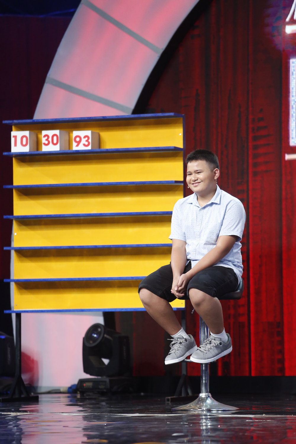 Mặt trời bé con: Trí nhớ siêu phàm của cậu bé 12 tuổi khiến nhà báo Lại ...