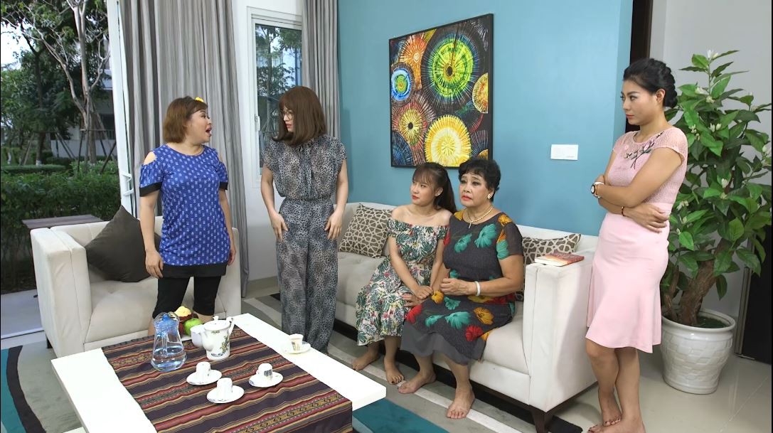 Phim Gia đình 4.0: Cô Eo Chang Hy gần “ tắc thở” vì cuộc thi hoa khôi