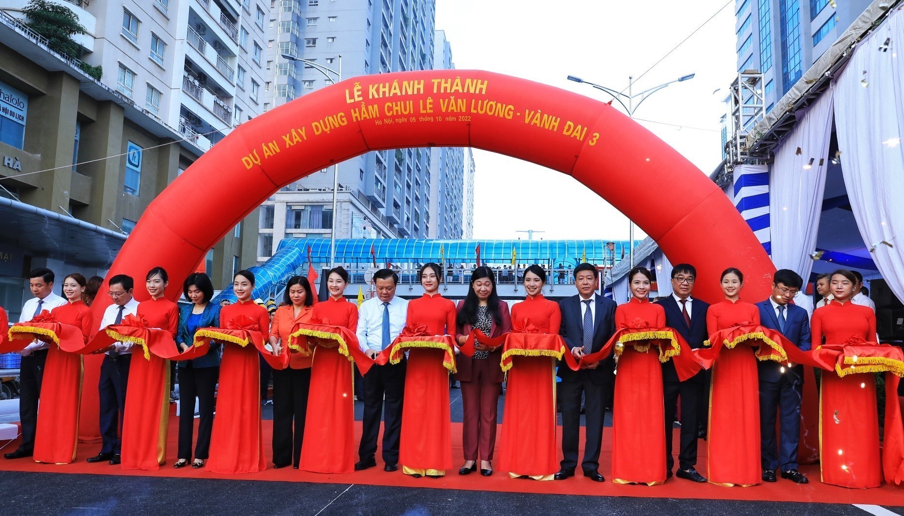 Hà Nội: Hầm chui Lê Văn Lương - Vành đai 3 chính thức thông xe