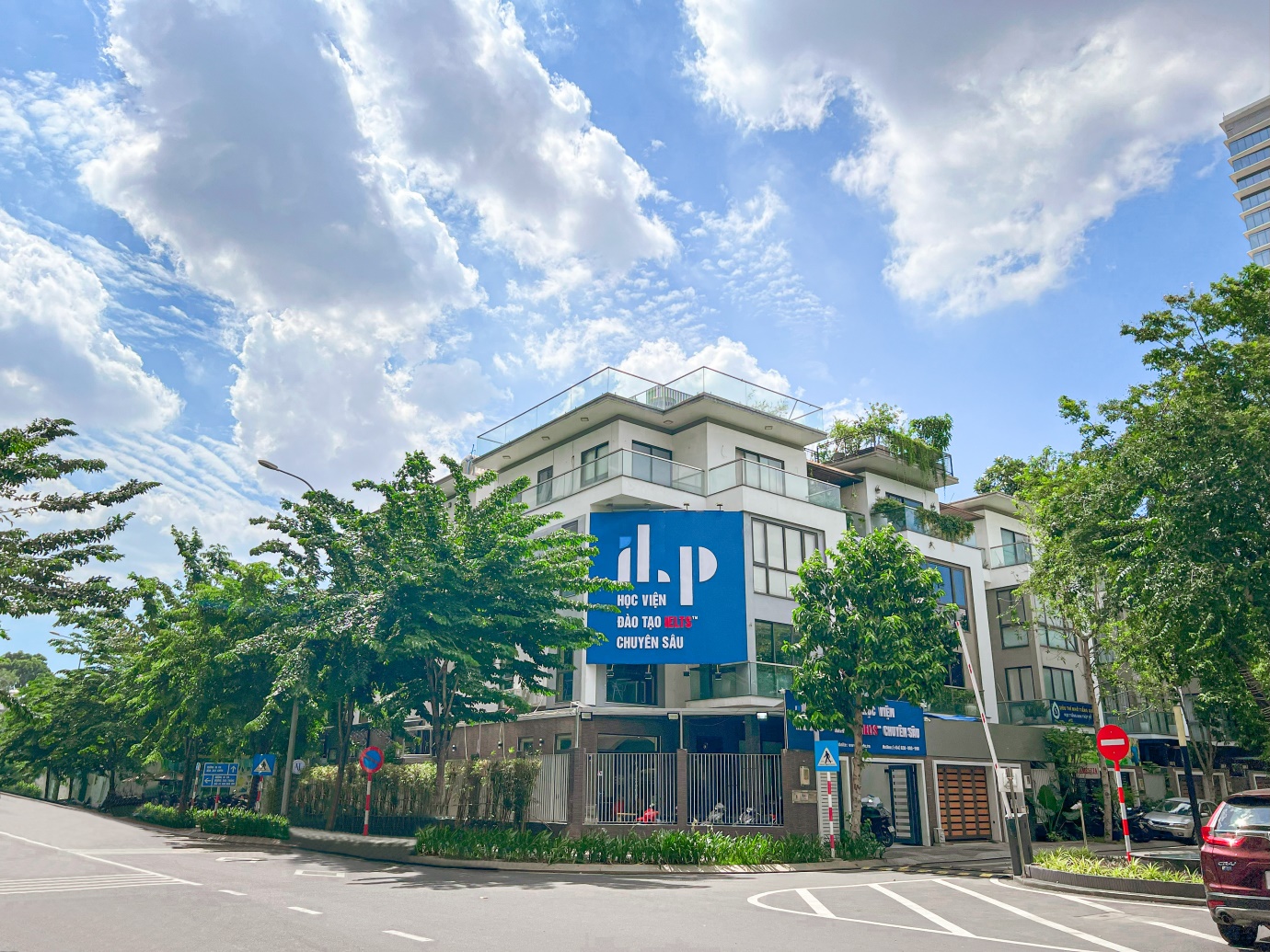 ILP tặng 500 suất học bổng IELTS 7.0 cho học sinh cấp 2-3