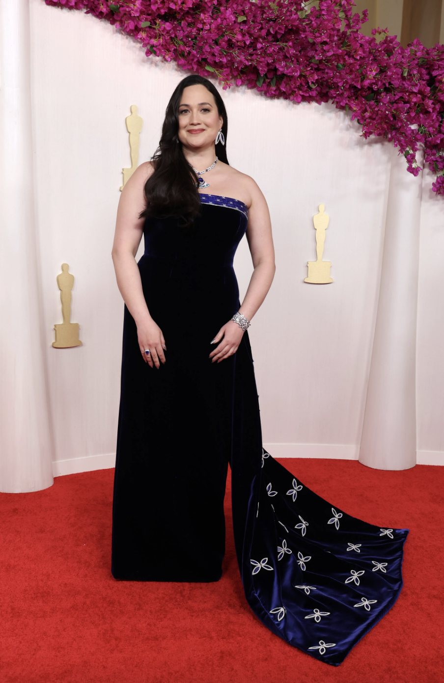 Thảm đỏ Oscar 2024: Margot Robbie khoe vẻ quyến rũ, Ariana Grande hoá ...