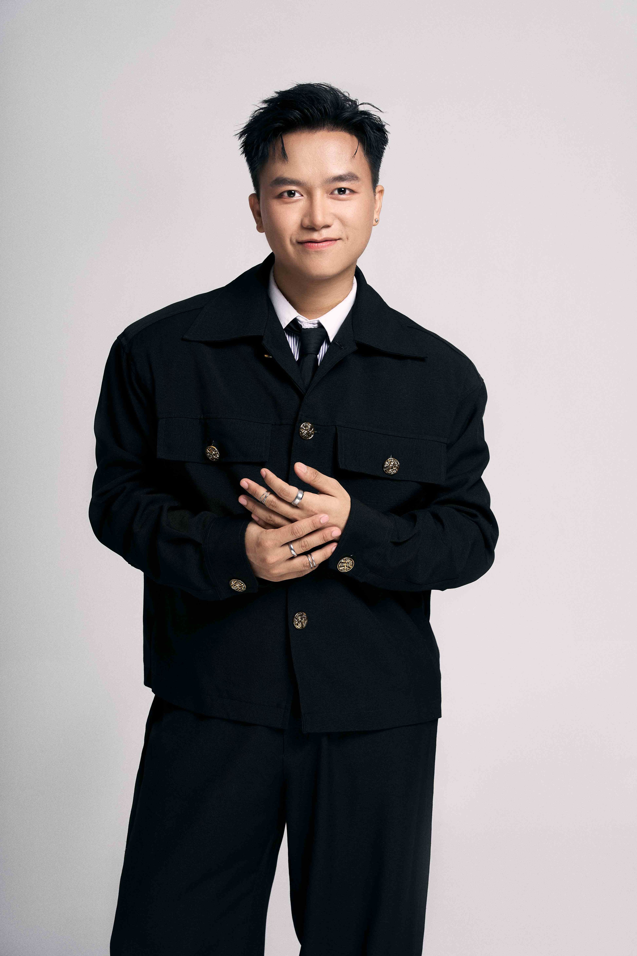 Bùi Công Nam sẽ... không giống ai ở Anh trai vượt ngàn chông gai