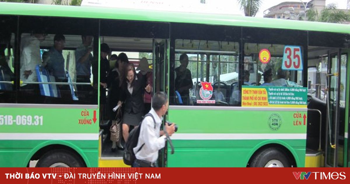 TP.HCM tiếp tục trợ giá xe bus phục vụ người dân | VTV.VN
