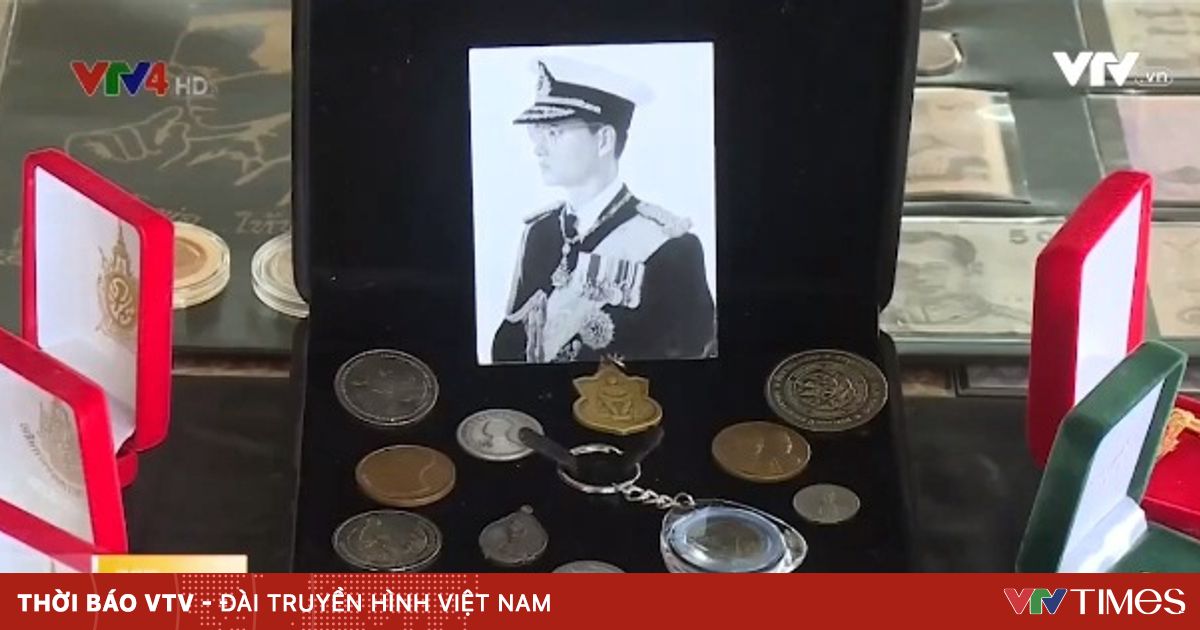 Cộng đồng người Việt tại Thái Lan sưu tầm hình ảnh nhà Vua Rama IX