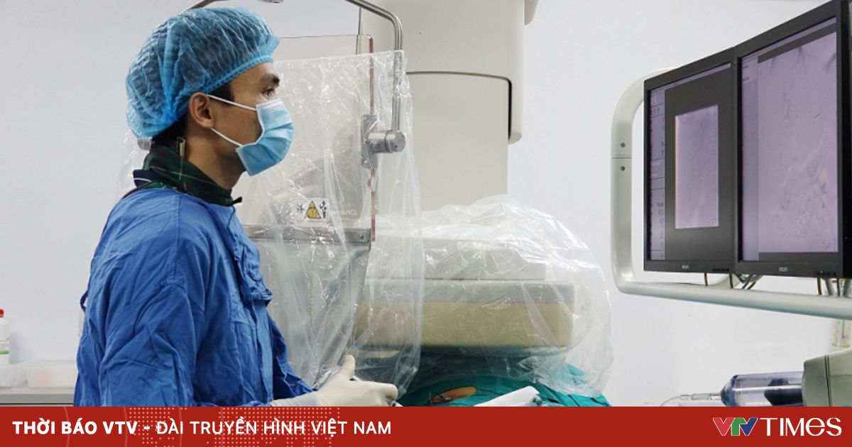 Nút mạch chấm dứt ho ra máu do giãn động mạch phế quản cho bệnh nhân