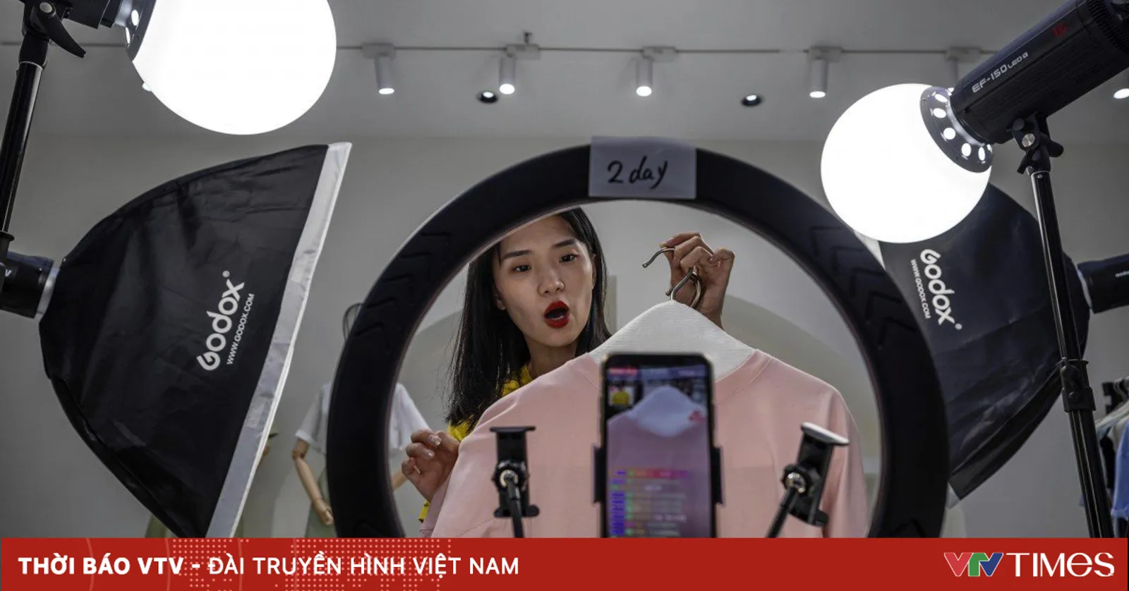 Trung Quốc yêu cầu người livestream phải có trình độ chuyên môn
