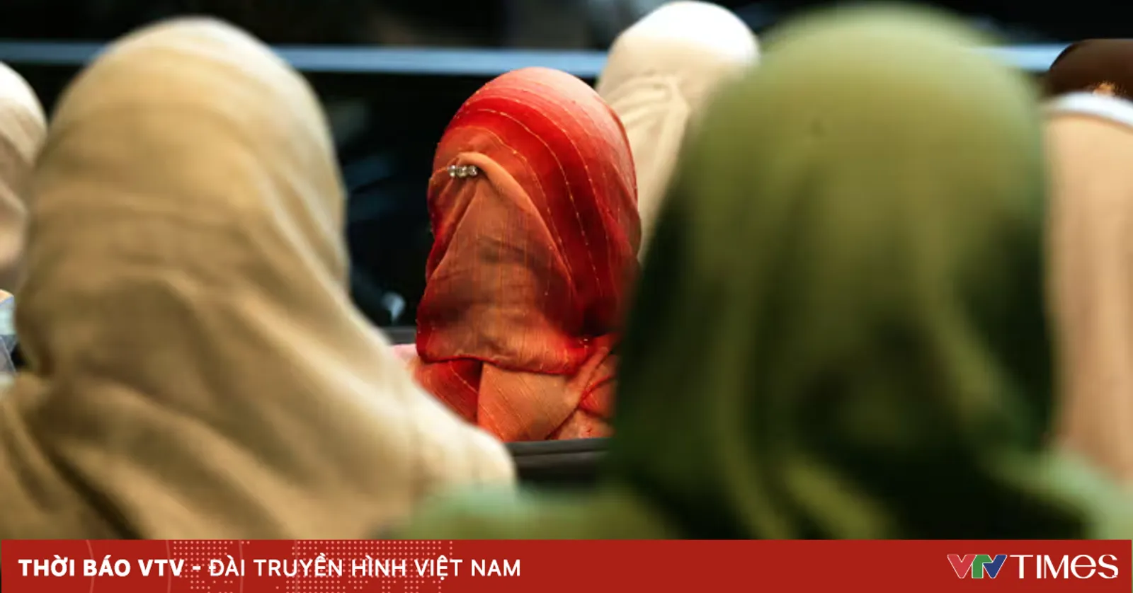 Tòa án Công lý châu Âu phê chuẩn lệnh cấm khăn trùm đầu Hồi giáo