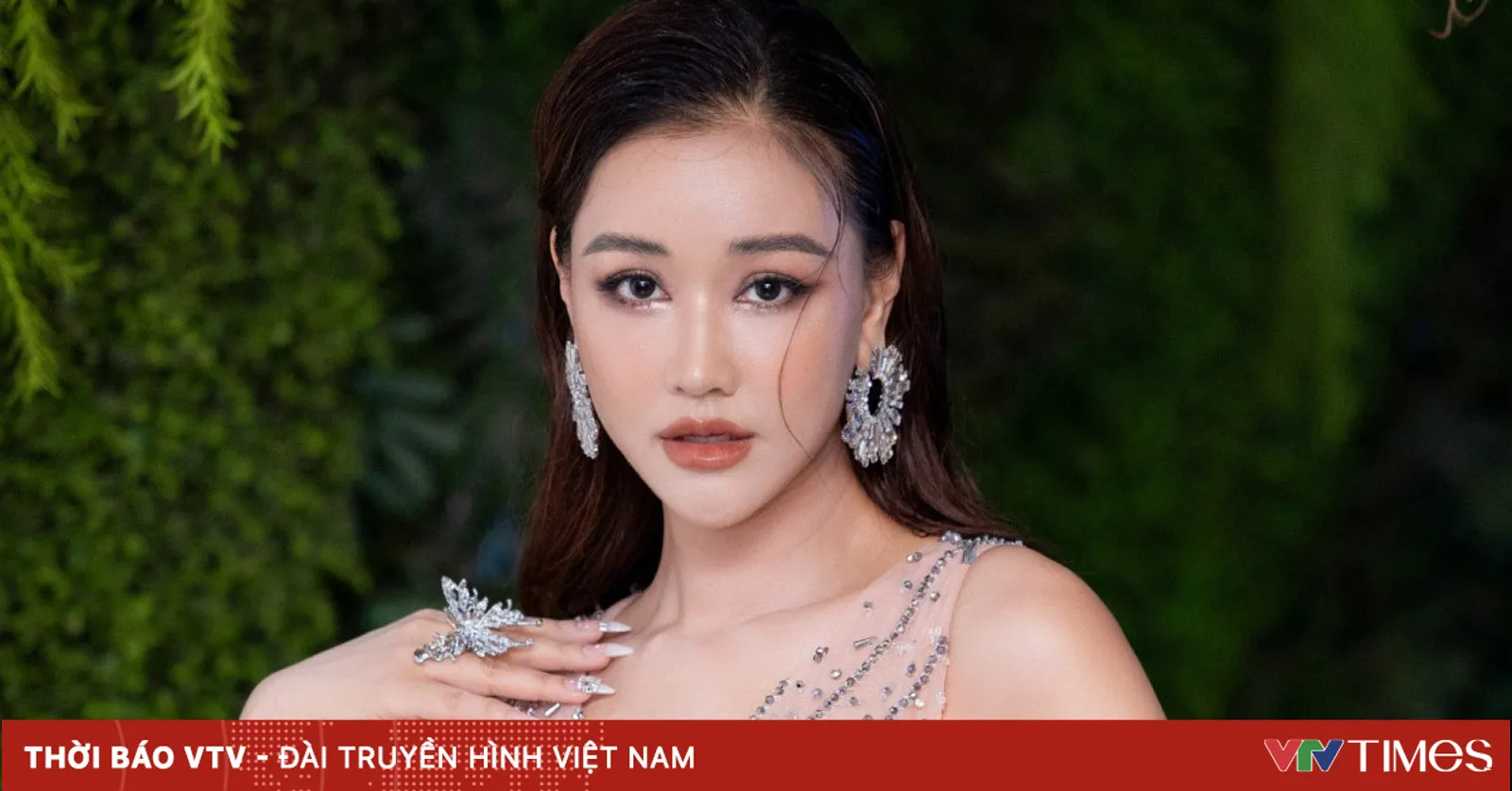 Maya trở lại ca hát sau thời gian dài ở ẩn, Á hậu Phương Nga đón tuổi ...