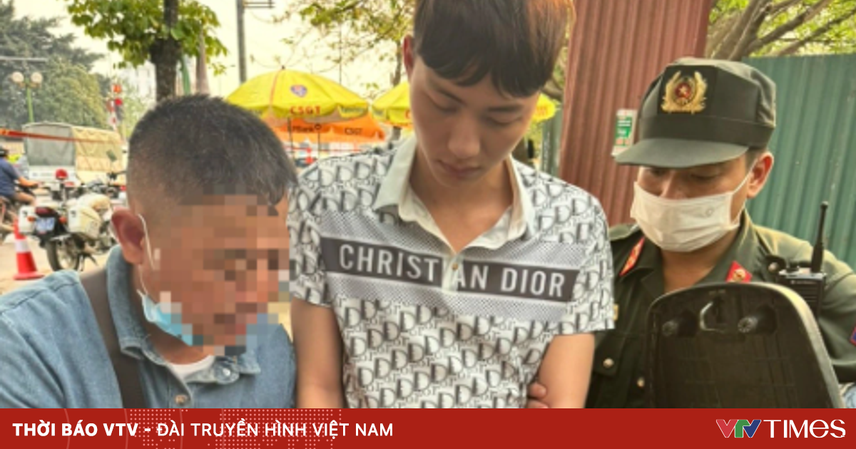 Mang súng K54 đi dạo phố, nam thanh niên bị 141 tóm gọn