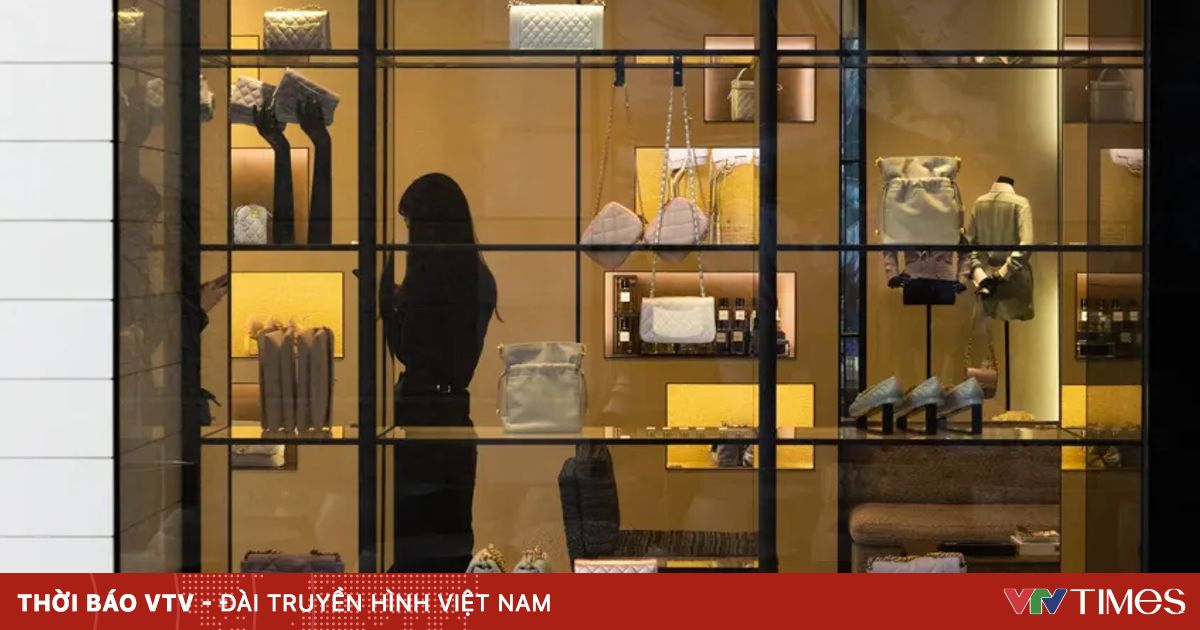 Doanh số bán hàng xa xỉ toàn cầu chững lại