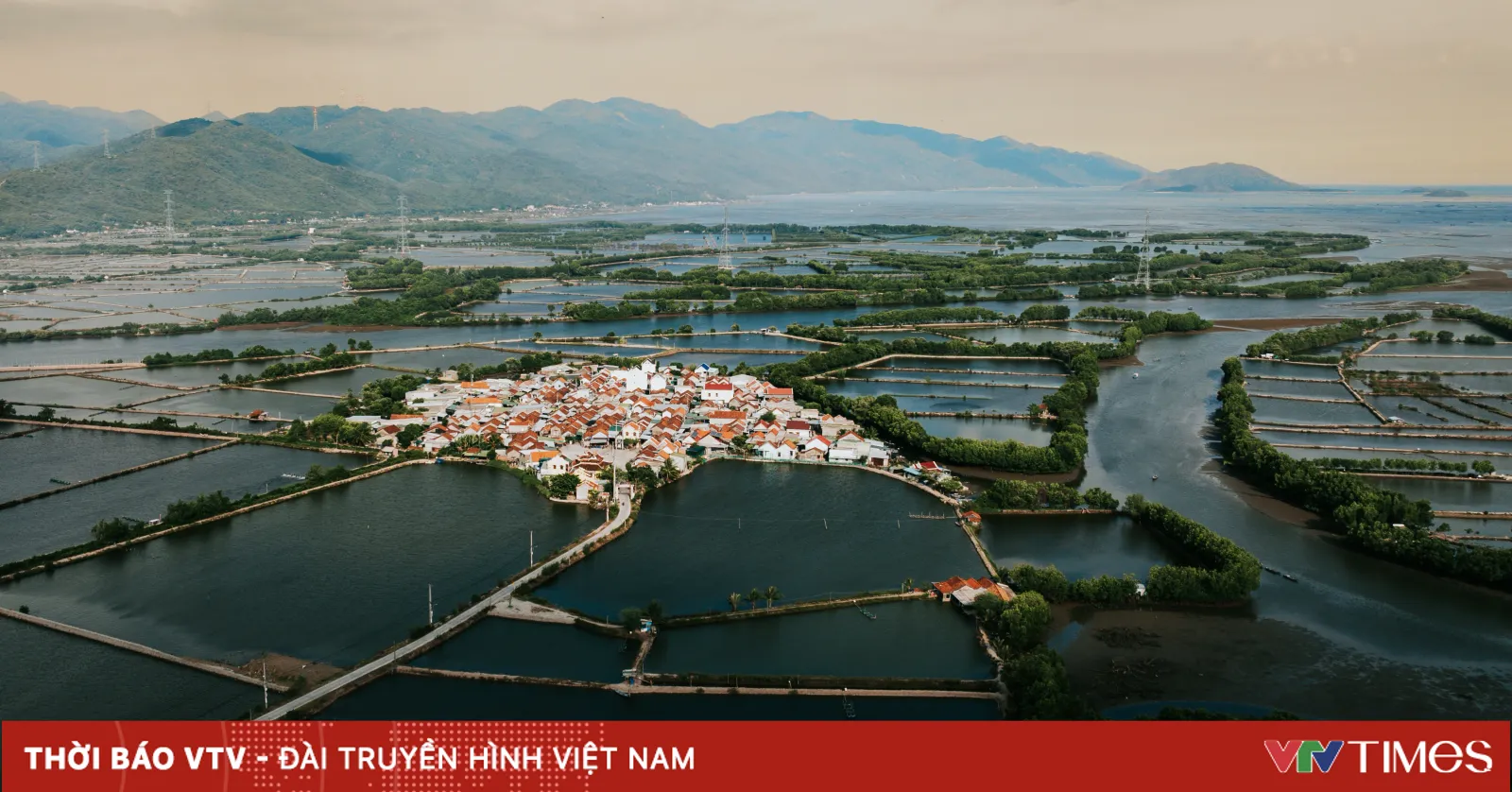 Hà Liên - Ngôi làng 370 năm tuổi giữa lòng đầm Nha Phu