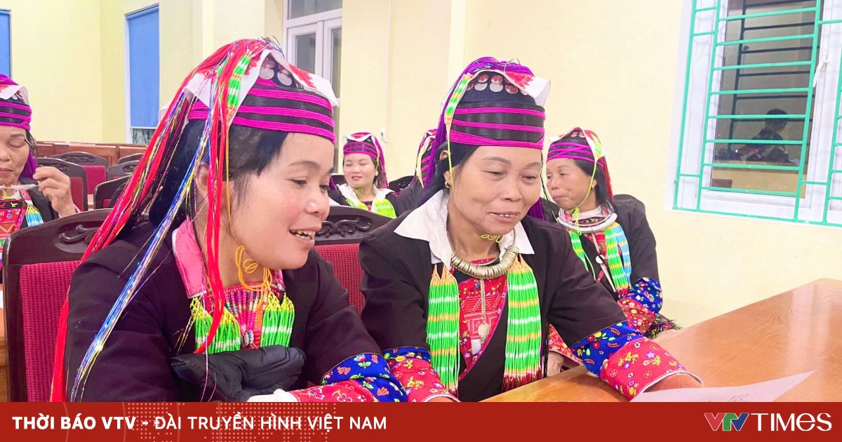 Quảng Ninh:Mở lớp dạy hát đối giao duyên dân tộc Dao Thanh Y ở huyện ...