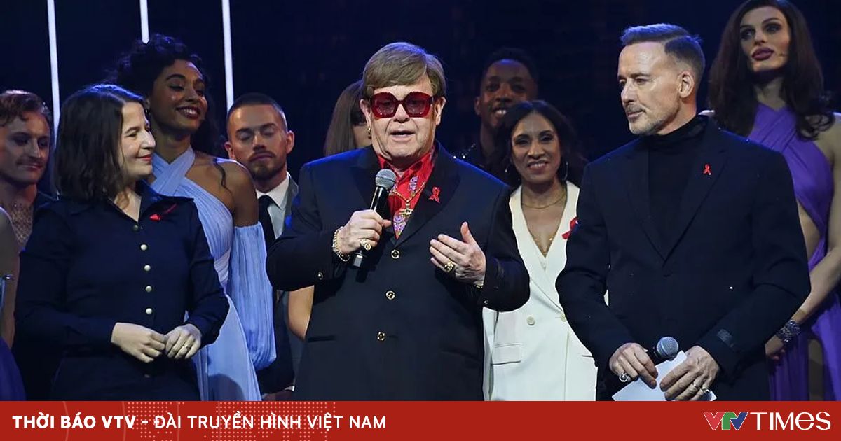 Elton John xác nhận bị mất thị lực | VTV.VN