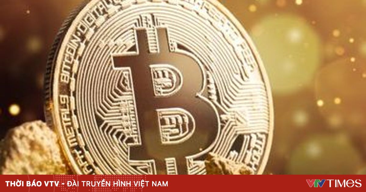 Giá Bitcoin vượt 100.000 USD