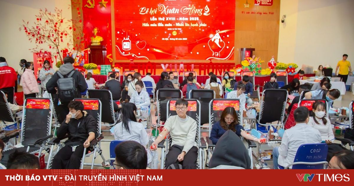 Ngày đầu tiên Lễ hội Xuân hồng 2025: Hơn 1.000 người hiến máu bất chấp ...