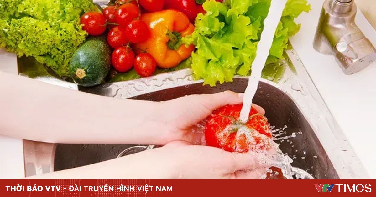 Cách rửa rau đúng cách hiệu quả để giảm nguy cơ ngộ độc thực phẩm