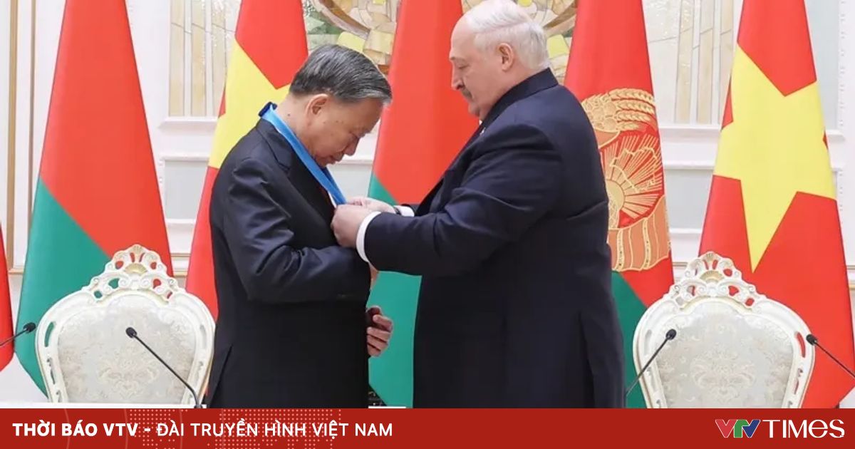 Lễ trao tặng Huân chương Hữu nghị các dân tộc của Belarus cho Tổng Bí ...