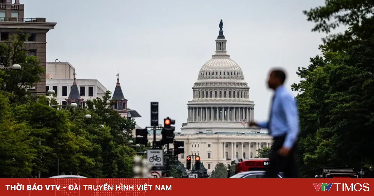 Tranh cãi về việc nghị sĩ Mỹ vẫn nhận lương khi chính phủ đóng cửa