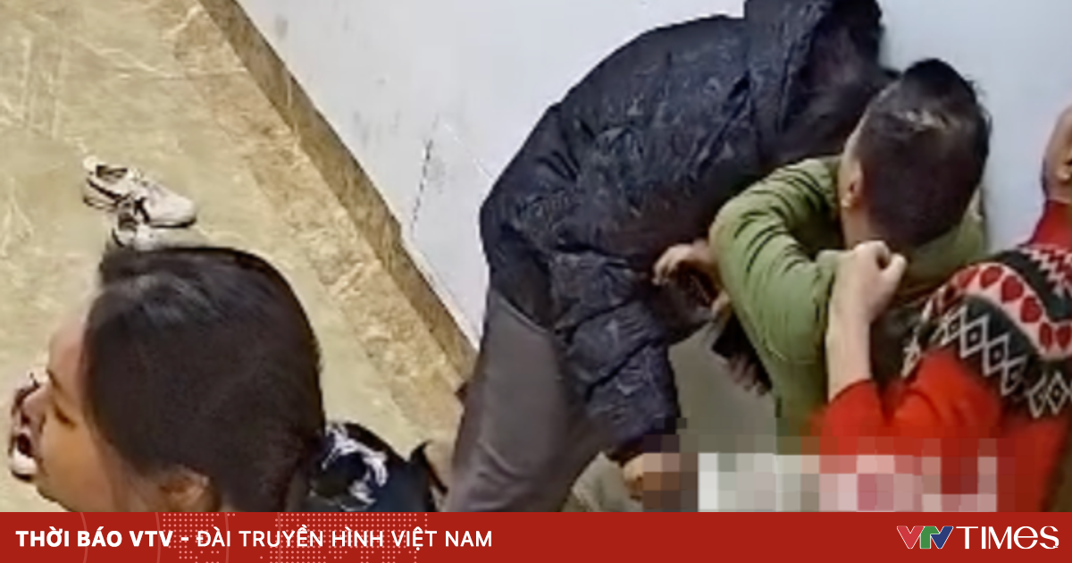 Vụ người phụ nữ bị đánh giữa hành lang chung cư ở Hà Nội: Nạn nhân đang phải theo dõi chấn ...