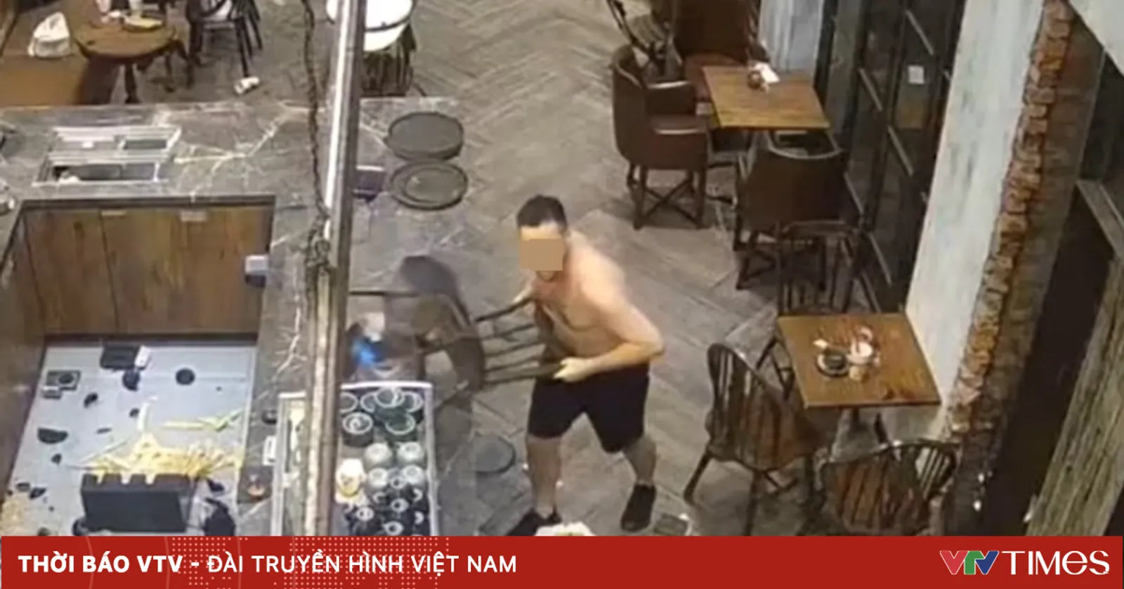 Khởi tố đối tượng người nước ngoài gây rối, đập phá quán cà phê tại ...