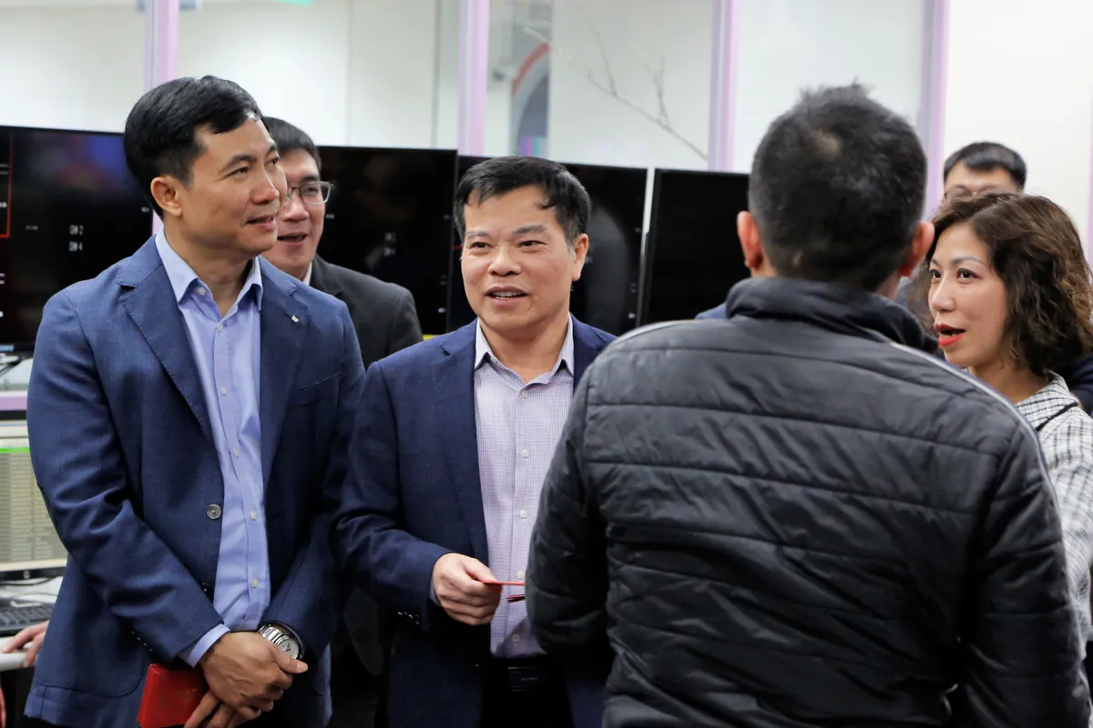 Lãnh đạo Đài THVN thăm và chúc Tết các đơn vị đêm giao thừa Quý Mão 2023