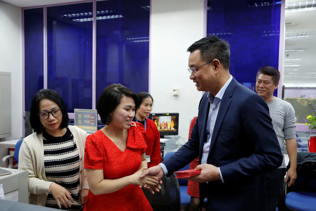 Lãnh đạo Đài THVN thăm và chúc Tết các đơn vị đêm giao thừa Quý Mão 2023