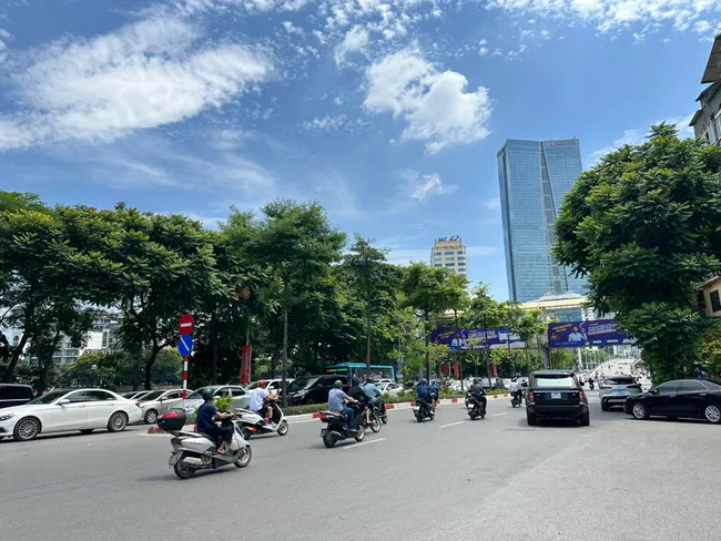Extreme heat pushes Vietnam's power consumption to new record | VTV