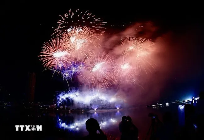 Da Nang announces theme of signature international fireworks festival | VTV
