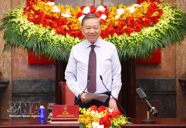 Top leader’s letter honours Vietnamese family values | VTV
