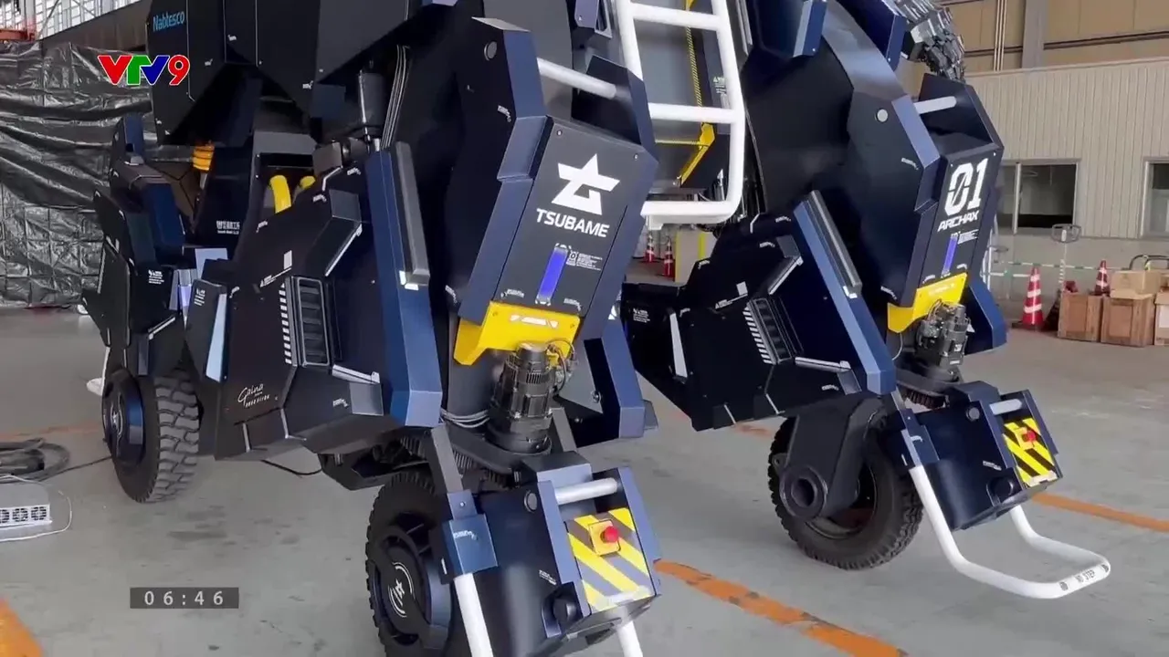 Nhật Bản: Robot cứu hộ khổng lồ hình người