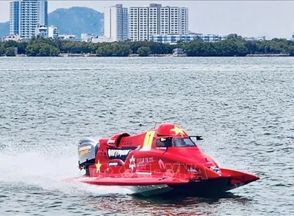 Vietnam ranks first at world powerboat race | VTV