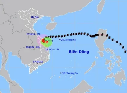 Storm Trami makes landfall in central Vietnam | VTV