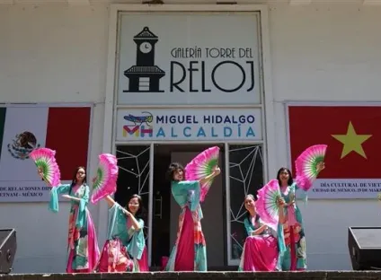 Vietnamese cultural values introduced to international friends in ...